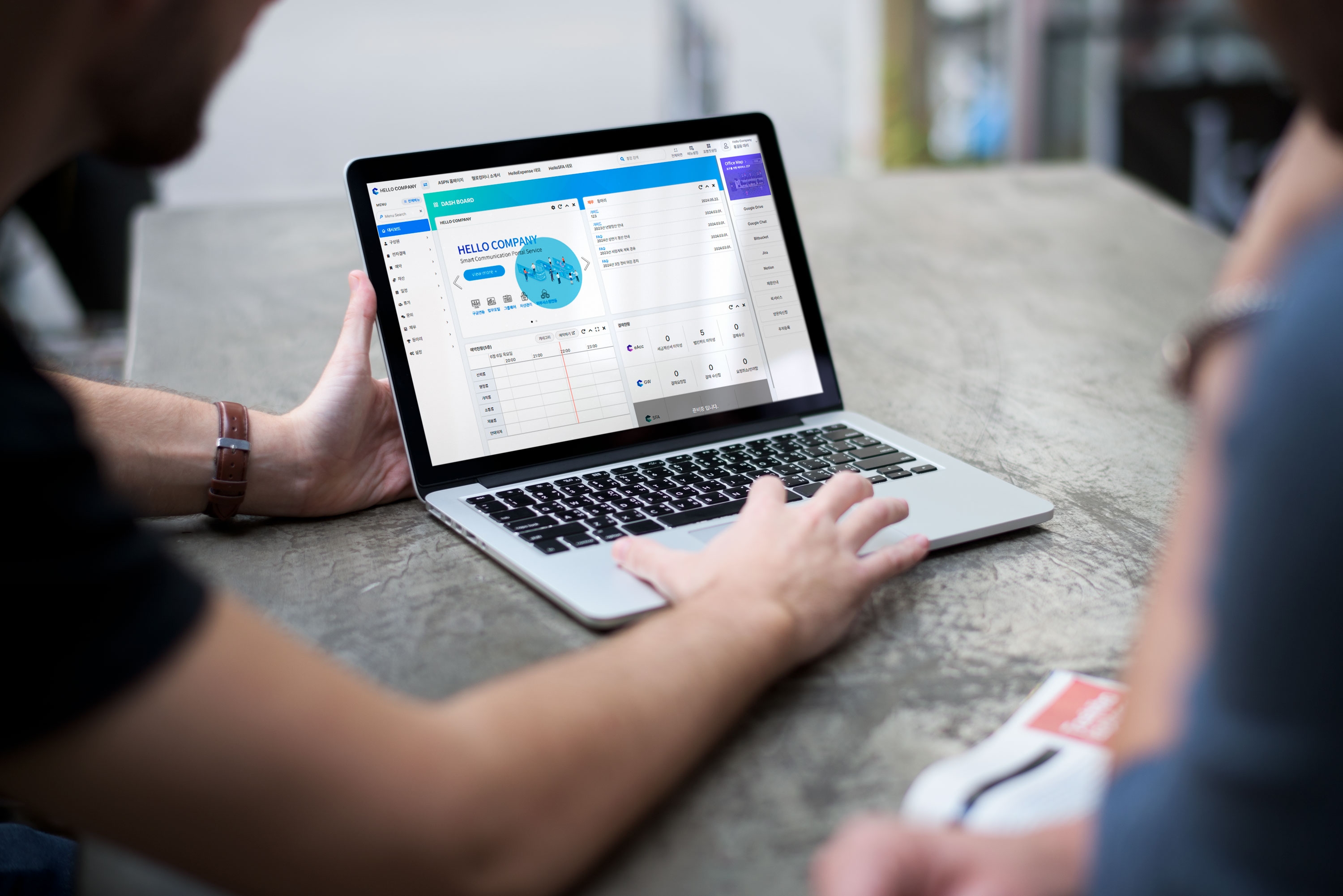 HELLO COMPANY 헬로컴퍼니 | 소통과 협업에 최적화된 커뮤니케이션 포털